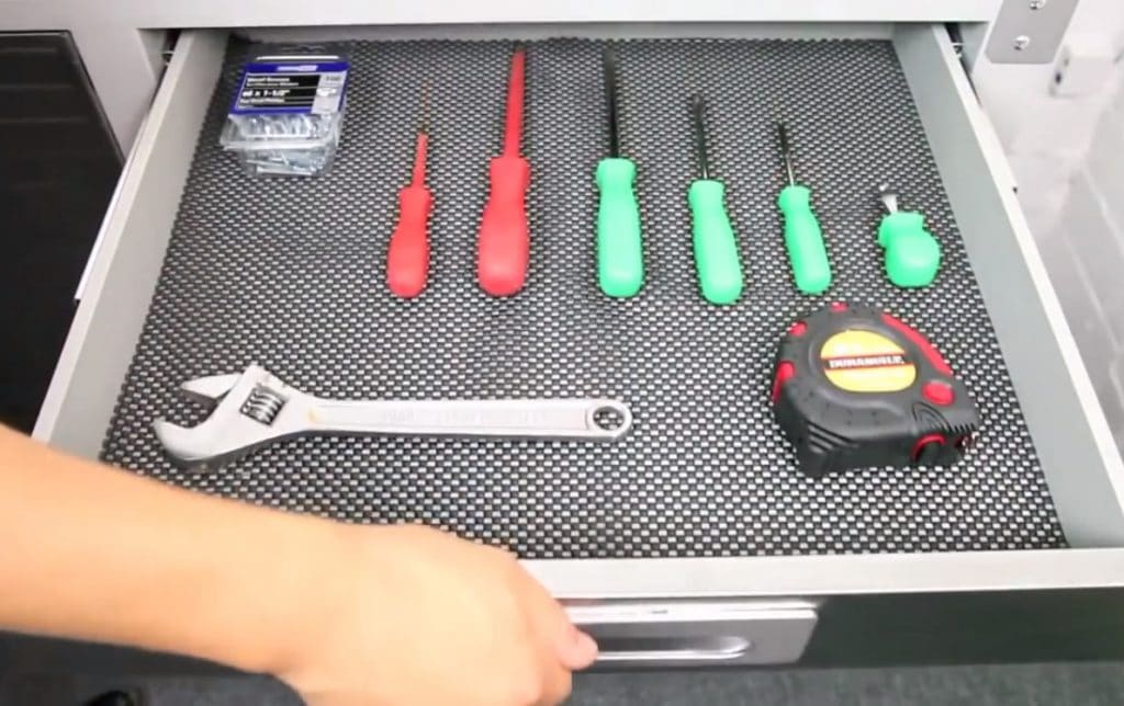 Best Garage Workbenches Tested and Reviewed (Summer 2021) + Buyer's Guide