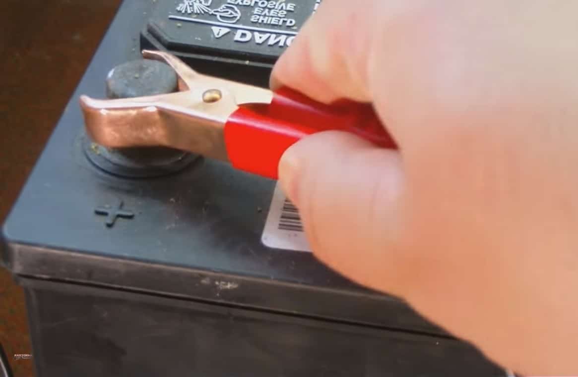 Best Trickle Chargers (Rock-solid Reviews) + Buyer’s Guide
